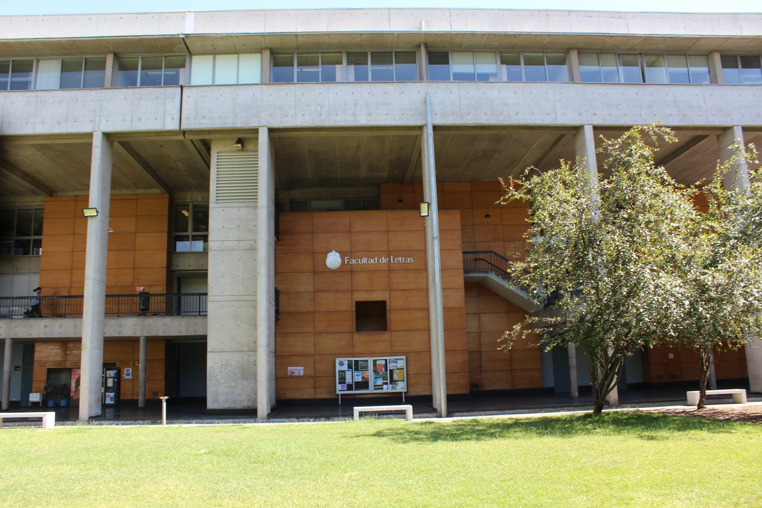Departamento de Literatura - Facultad de Letras